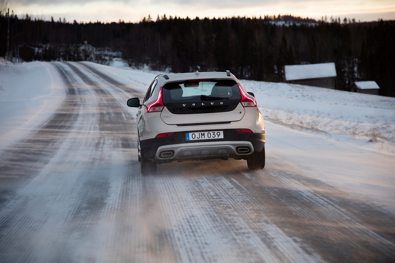 Volvo Cars Celebrates 20 Years of All-Wheel Drive in the Snow