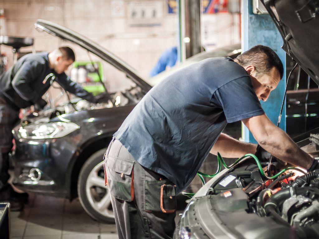 4 Vehicle Repairs You Should Never Do Yourself - Autos Community - The ...